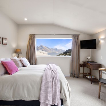 Our Rooms are Cosy and Comfortable | Queenstown House